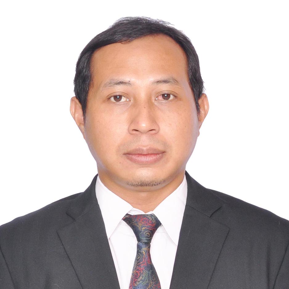 Staf Kependidikan - Fakultas Farmasi UGM