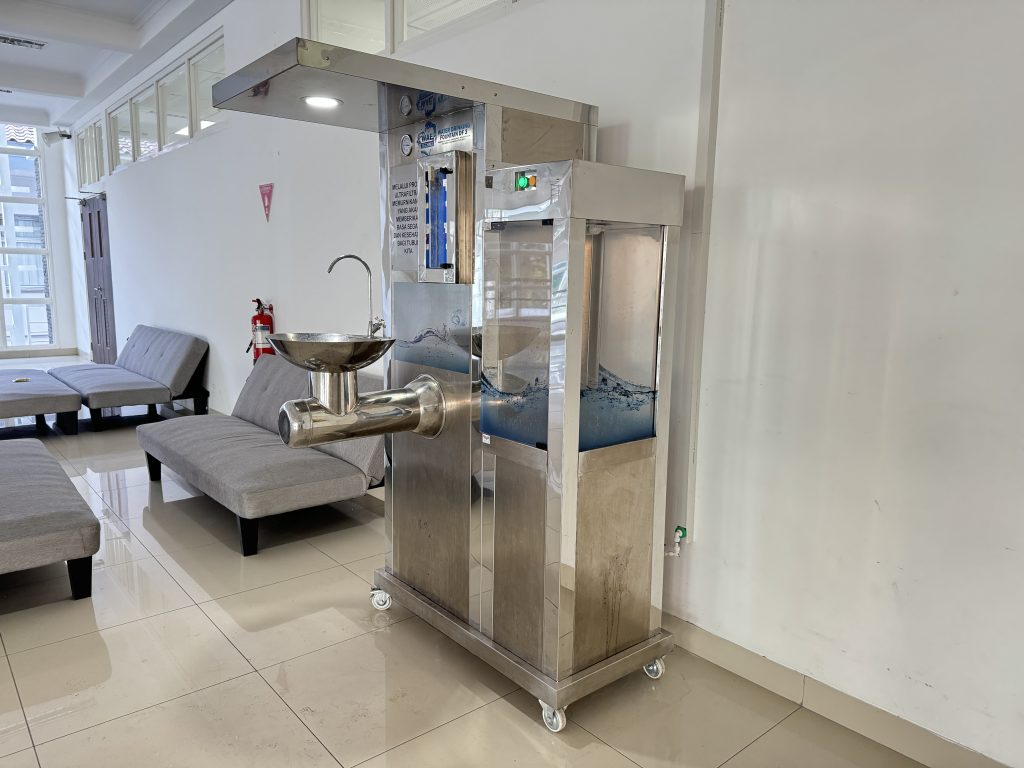 Water Fountain Toyagama, Fasilitas Baru Fakultas Farmasi UGM untuk ...