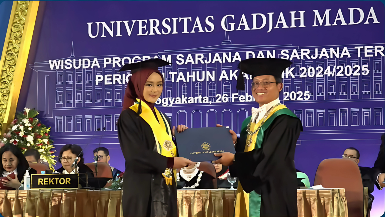 Graduation Ceremony Period II 2024/2025: 31 Pharmacy UGM Students ...