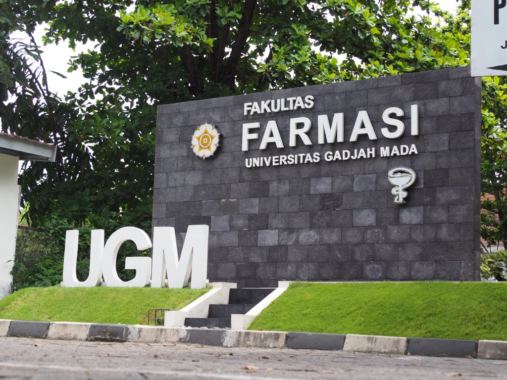 UGM Raih Peringkat 1 Universitas Terbaik Jurusan Farmasi di Indonesia ...