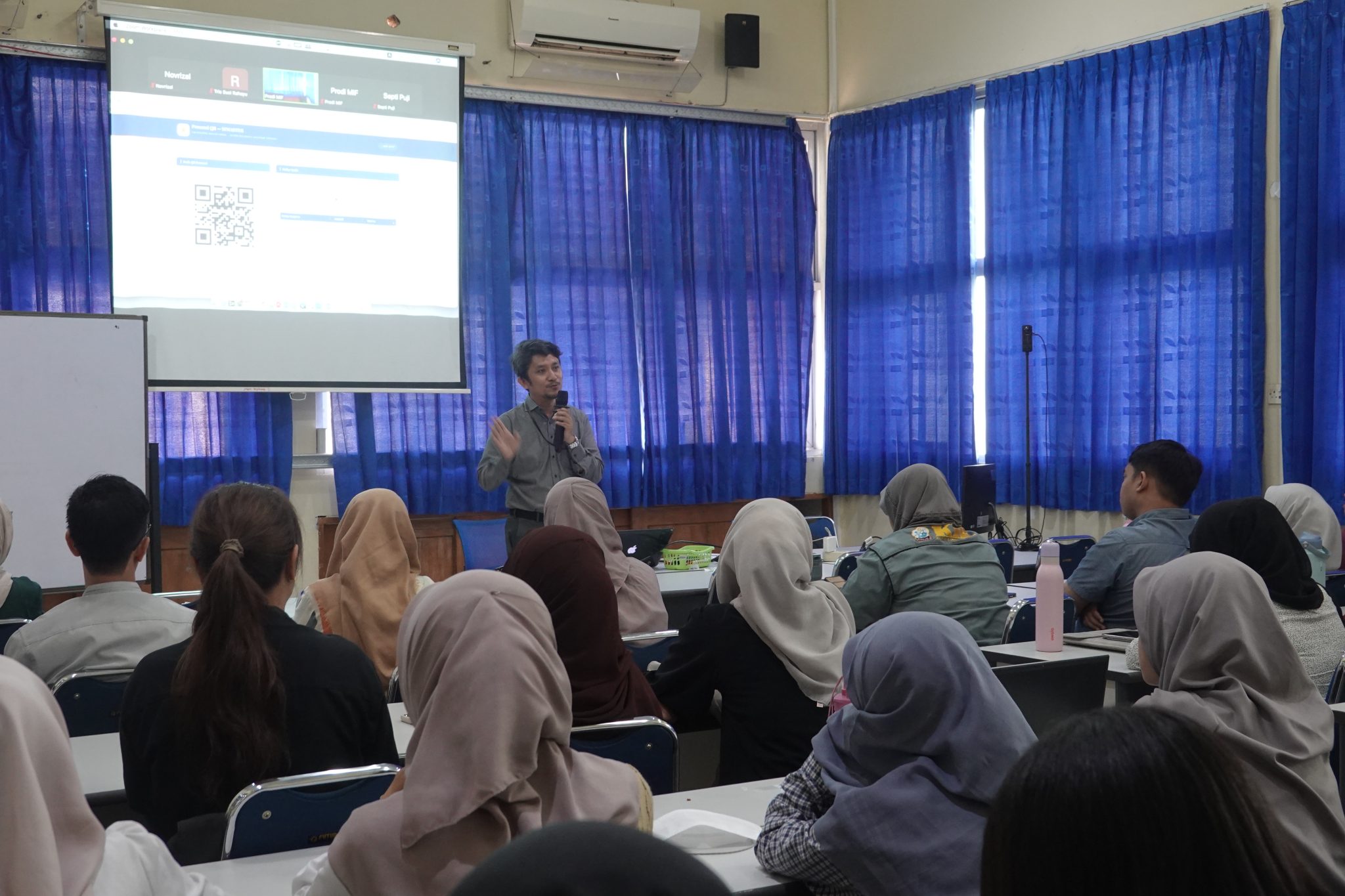 UGM Master in Pharmaceutical Sciences Program Management Holds ...